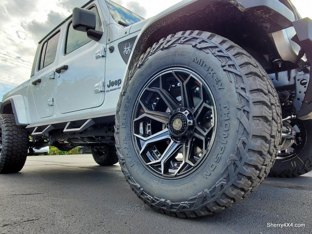 Lifted 2022 Jeep Gladiator - SCA Performance Black Widow | 30710T ...
