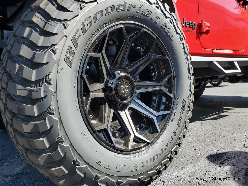 Lifted 2022 Jeep Gladiator - SCA Performance Black Widow | 30717T ...