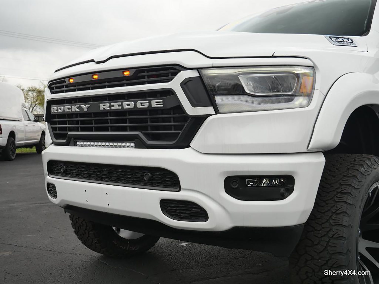 White Lifted Trucks For Sale | Sherry 4x4